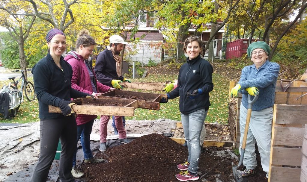 Craque-Bitume : Accompagner les citoyens vers un mode de vie écologique