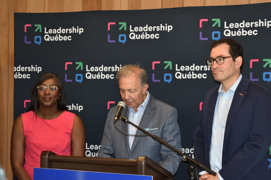 Sam Hamad présente ses deux premiers candidats